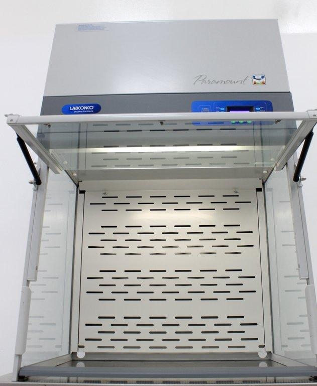 Labconco Paramount Ductless Enclosure 6963301, 120V 50/60Hz Excellent ...