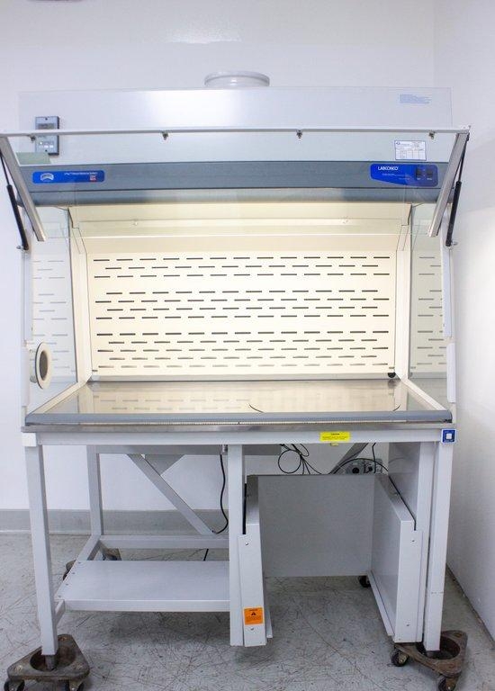 Labconco 5' XPert Bulk Powder Filtered Station Right Side HEPA ...
